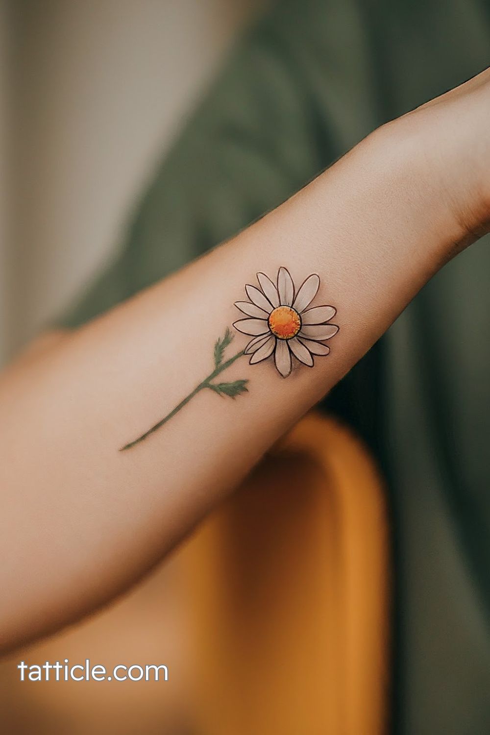 Daisy Tattoo Meaning: Unique Ideas to Elevate Your Ink Game - Tatticle